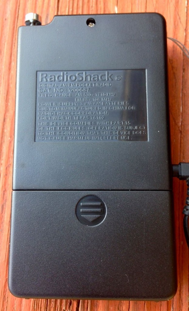 Review of the RadioShack AM/FM portable digital radio, Model 12-587 ...