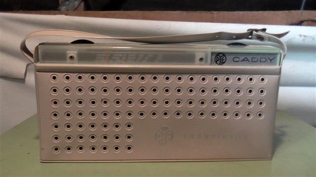 James’ vintage transistor radio collection | The SWLing Post