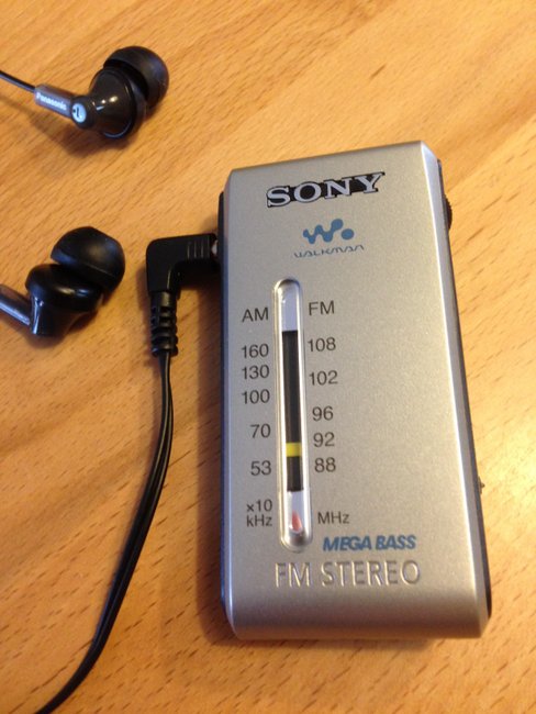 Peter recommends the Sony SRF-S84 and SRF-18 ultralights | The SWLing Post