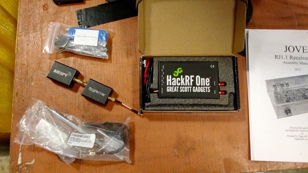 2016 Dayton Hamvention: Inside Exhibits Photos | The SWLing Post