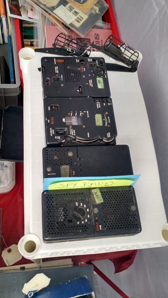 2016 Dayton Hamvention: Inside Exhibits Photos | The SWLing Post