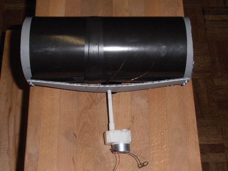 Valentino experiments with a ferrite sheet loop antenna | The SWLing Post