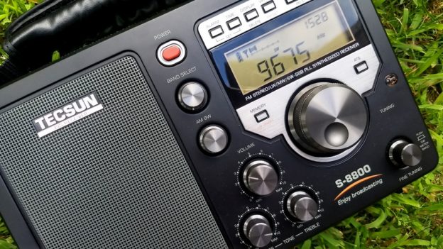 A review of the Tecsun S-8800 shortwave/LW/AM-MW/FM portable receiver ...