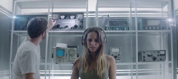 Shortwave film features a variety of radios | The SWLing Post