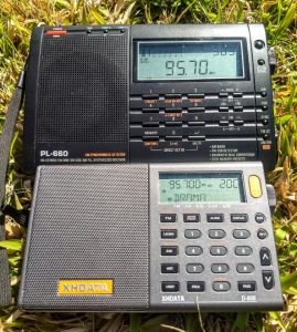 A detailed review of the XHDATA D-808 and comparison with the Tecsun PL ...