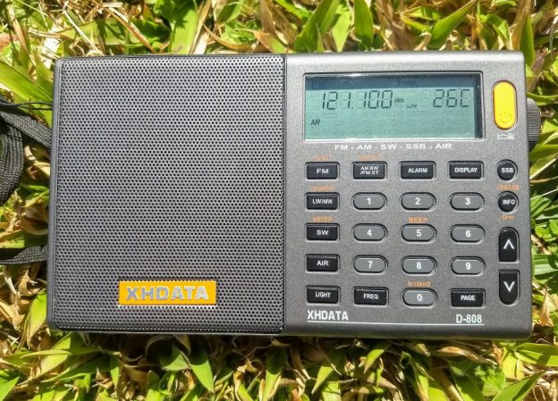 A detailed review of the XHDATA D-808 and comparison with the Tecsun PL ...
