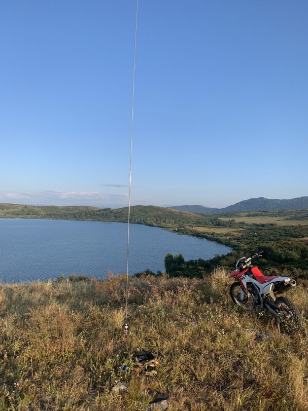 Photos of the lab599 Discovery TX-500 in the field | The SWLing Post