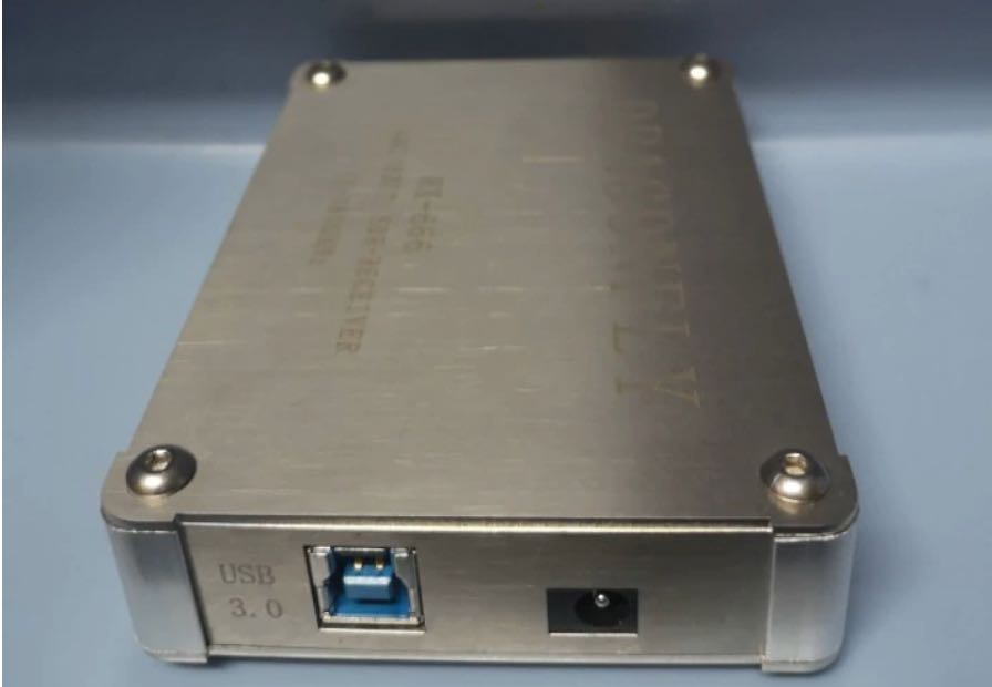 New Dragonfly wide band SDR with 32 MHz bandwidth | The SWLing Post