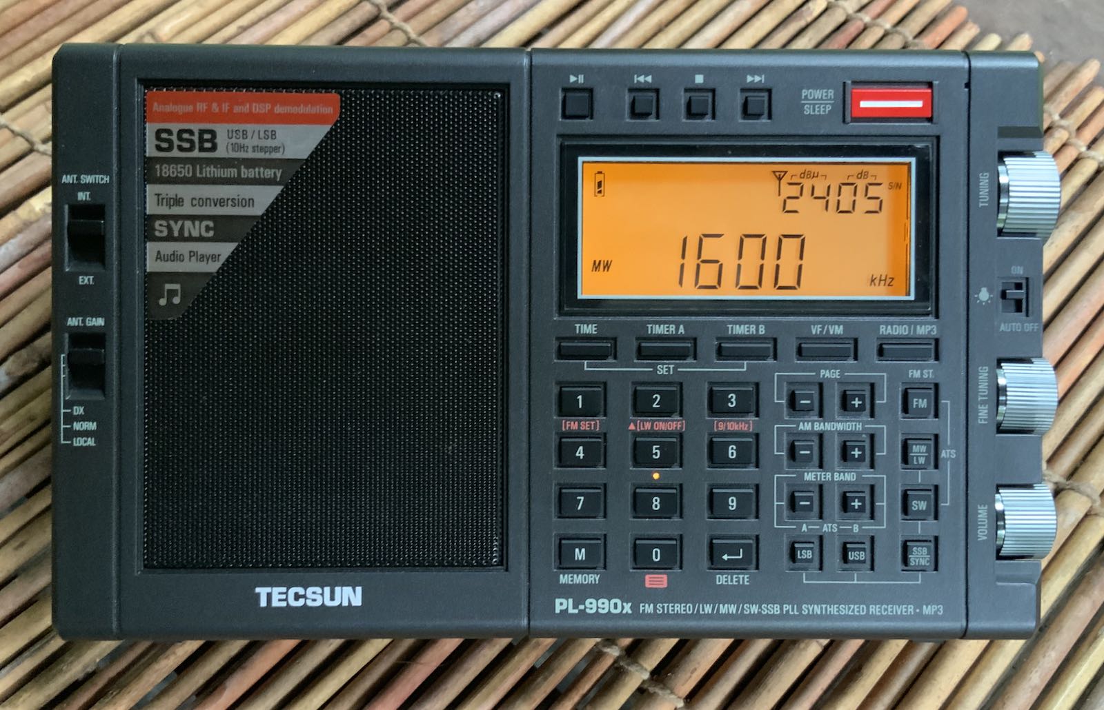 Detailed photos of the Tecsun PL-990x and difference between it and the ...