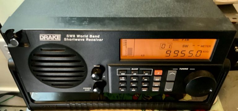 Replacing the keypad on my Drake SW8 | The SWLing Post