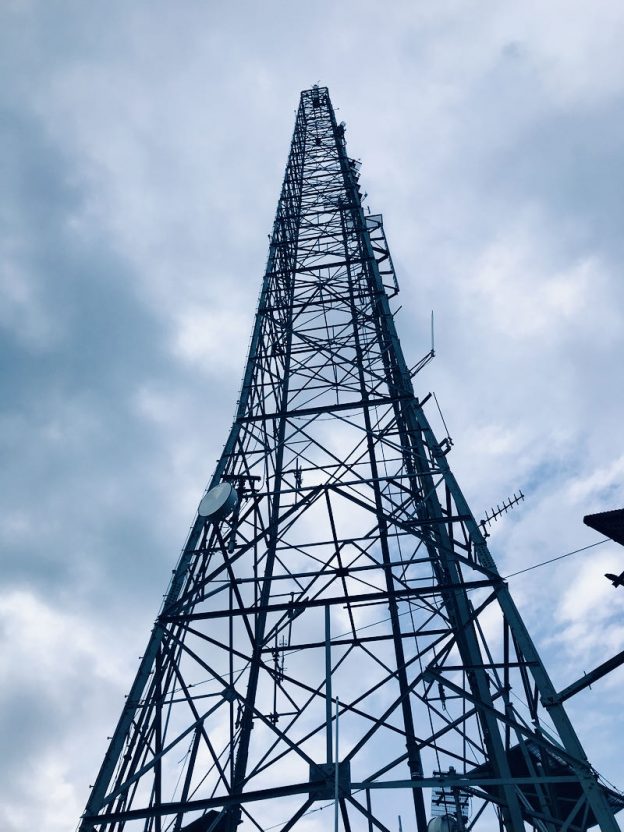Radio Waves: Broadcast Tower Climbers, Sony ICF-SW1 Repair, Franken-FM ...