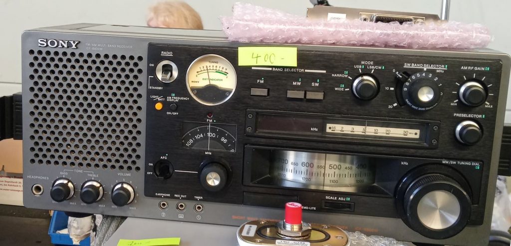 Alexander shares a few photos and notes from Hamradio 2022 in ...