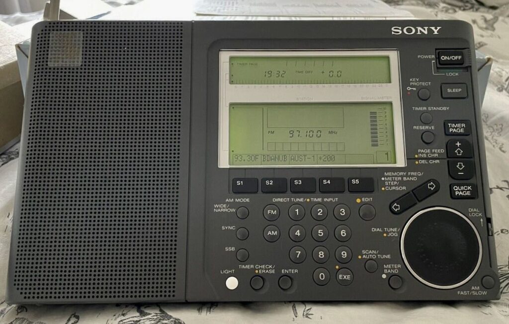 Julian spots a Sony ICF-SW77 on eBay | The SWLing Post