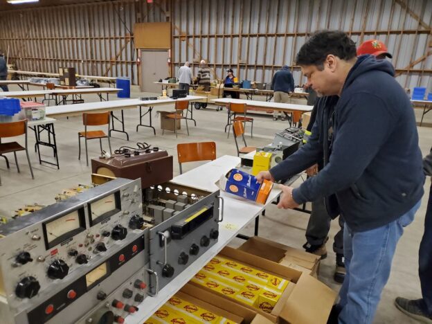 Hamilton Ontario Hamfest 2022 – 32 | The SWLing Post