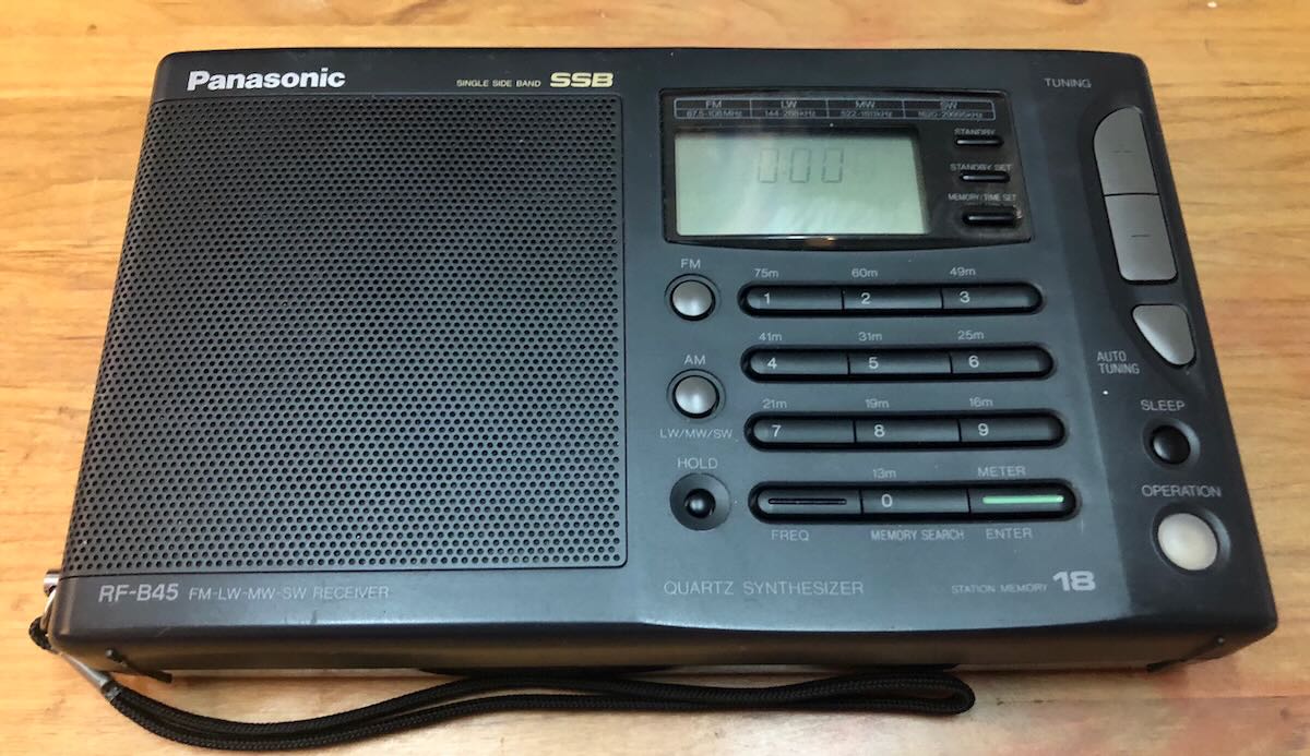 Julian reviews the Panasonic RF-B45 and shares comments regarding ...