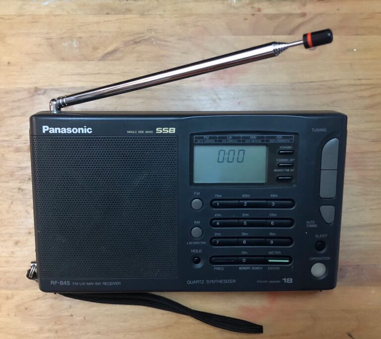Julian reviews the Panasonic RF-B45 and shares comments regarding ...