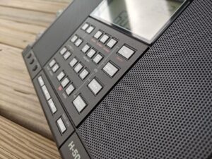 A review of the Tecsun H-501x portable shortwave radio receiver | The ...