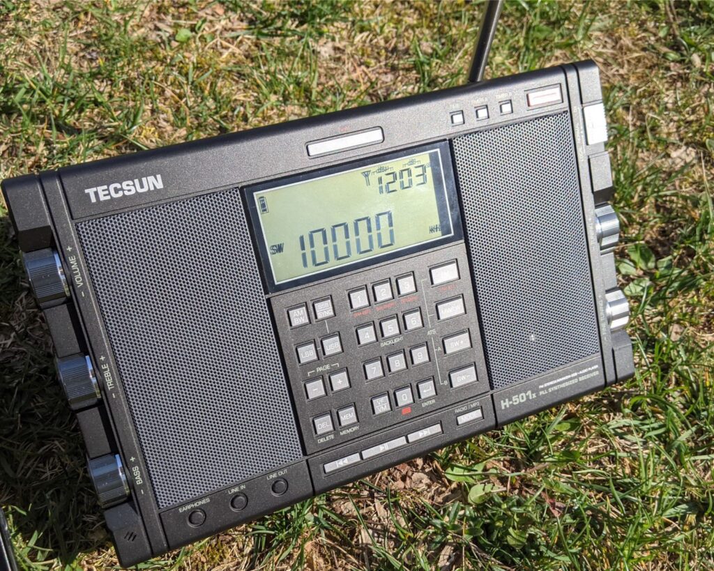A review of the Tecsun H-501x portable shortwave radio receiver | The SWLing Post