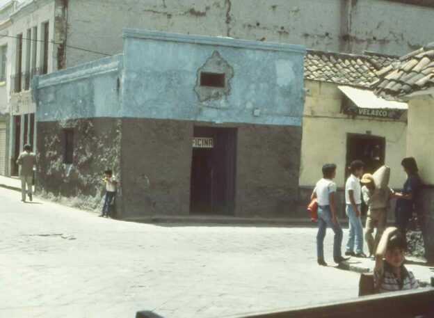 Don Moore’s Photo Album: Cuenca, Ecuador (Part One) | The SWLing Post