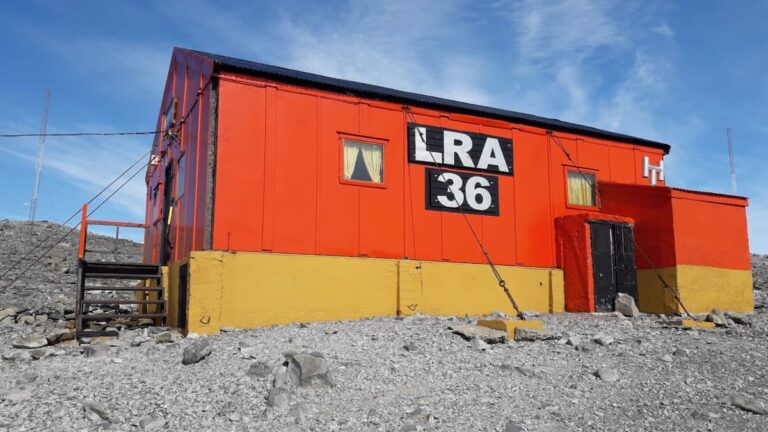 LRA 36 (Arcangel San Gabriel, Antarctica) Test Broadcast Today at 20:00 ...