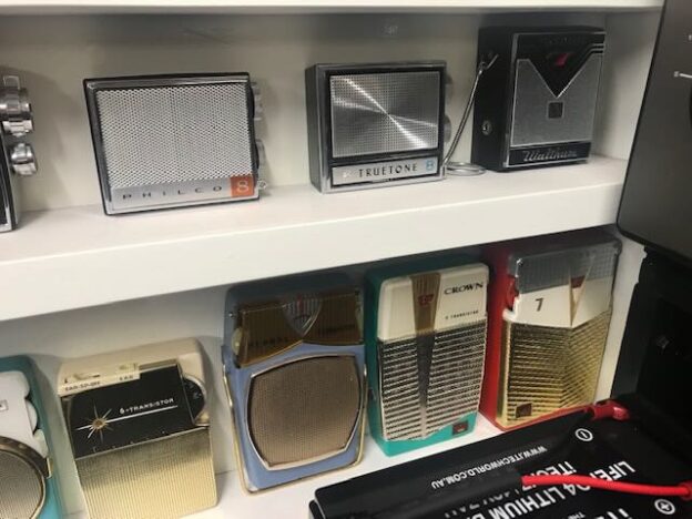 Mark’s collection of vintage micro radios | The SWLing Post