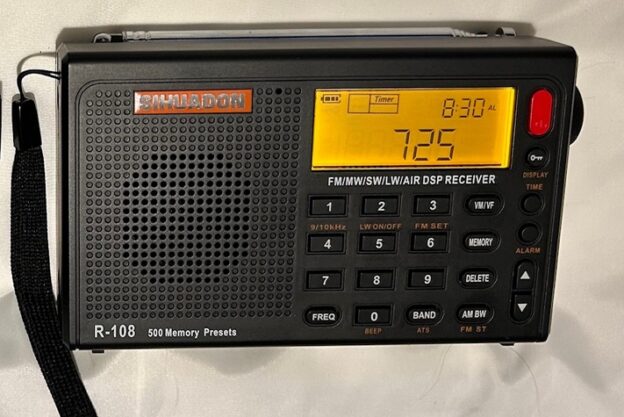SIHUADON R-108 – A Truly Portable Radio | The SWLing Post